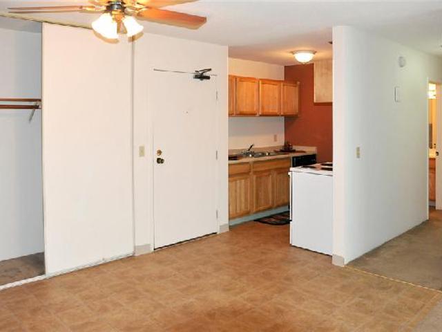 Located in downtown Hopkins close to shopping, restaurants & more!