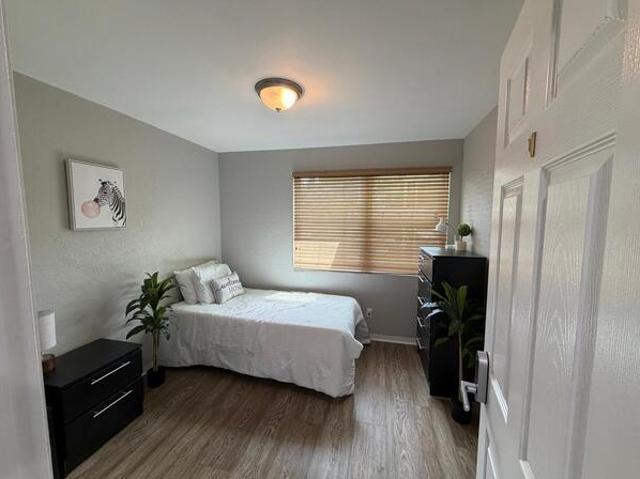 LOCATION, LOCATION! Close to all Daytona has to offer, Affordable and Cozy Rental!