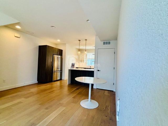 Location! Location! Location! 2 Bedroom/ 2.5 Bath Townhome in the heart of Denver! Roof Top Deck with Views!