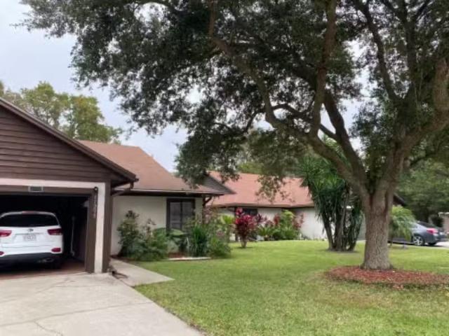 Location Location Location! Townhouse 11293 Sawmill Rd