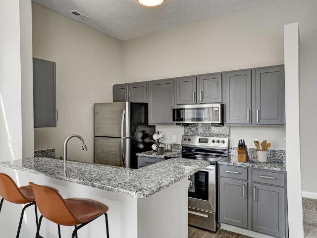 Loch Haven 2 Bedroom Apartment for Rent at 7938 Island Club Dr, Indianapolis, IN 46214 Key Meadows