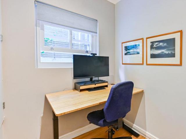 Lochaline Street, London, W6 9SH. 1 bed flat to rent £3,684 pcm £850 pw