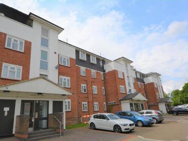Lochleven House, East Finchley, 2 Bedroom Apartment
