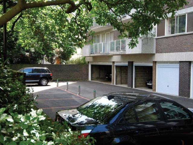 Lock Up Garage, Durrels House, London W14, Parking/garage to rent, £500 pcm | PrimeLocation