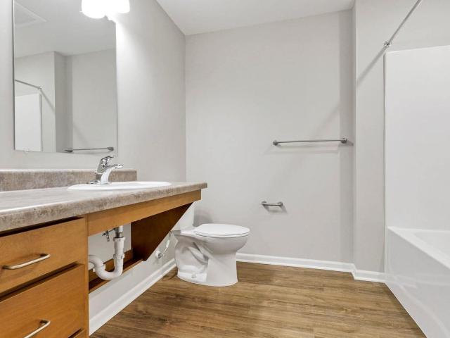 Lockbourne Greene 3 Bedroom Apartment for Rent at 1836 Lockbourne Rd, Columbus, OH 43207 Innis Garden Village