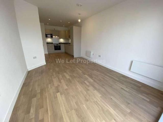 Lockgate Mews, Ancoats Marina, M4