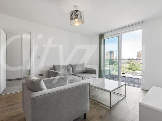 Lockgate Square, Salford M5, 2 bed flat to rent, £1,547 pcm | PrimeLocation