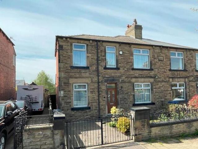 Locke Avenue, Barnsley, 4 Bedroom Semi detached