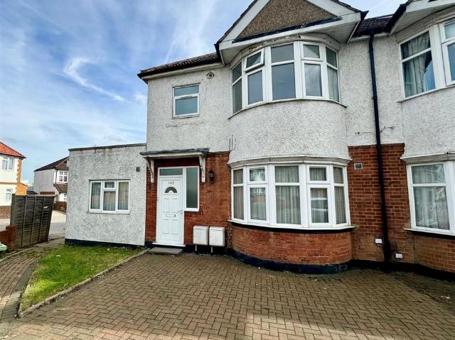Locket Road, Harrow HA3, 2 bed flat to rent, £1,750 pcm | PrimeLocation