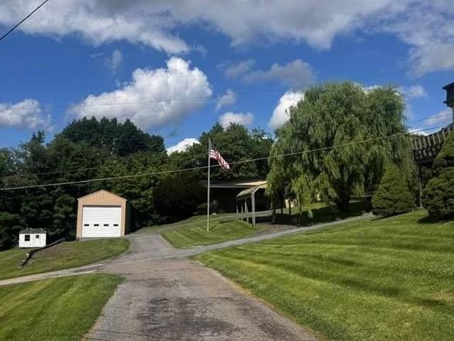 Lockheart Lots 5 & 6 and 2260 # 8 20, Honaker, VA