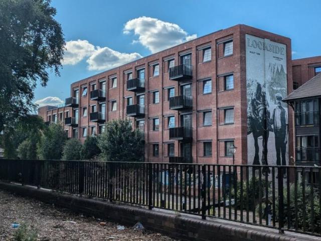 Lockside Wharf