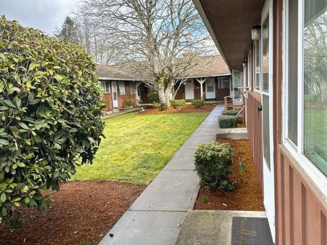 Lockwood Apartments — 1 bed/1 bath: $1150 1 Bedroom Apartment for Rent at 701 Lockwood Ln S, Salem, OR 97302 South Salem