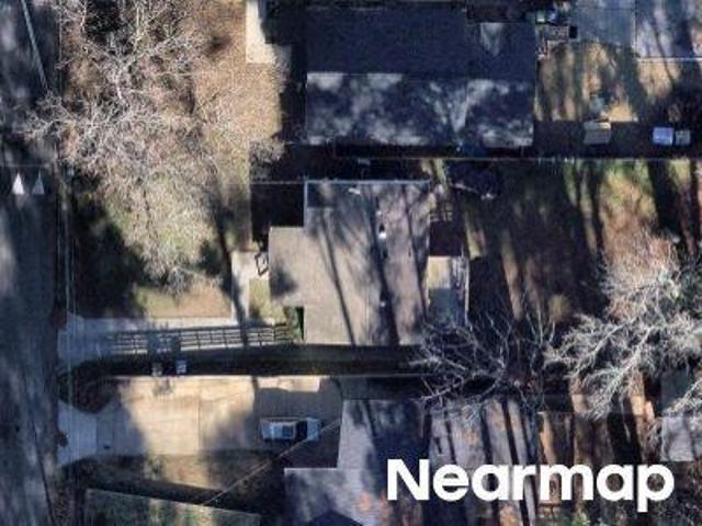 Lockwood Dr SW