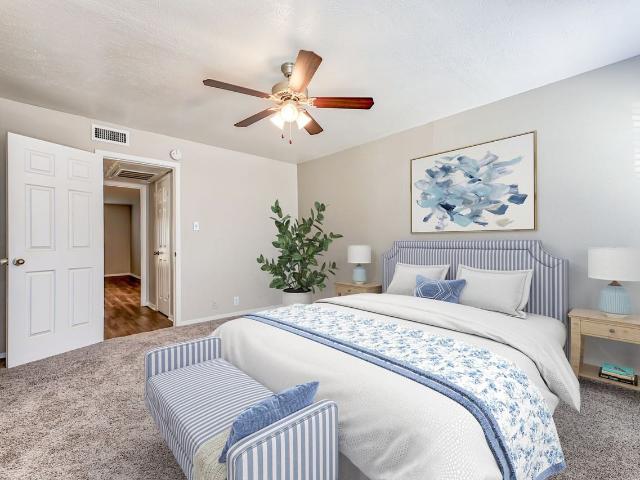 Lockwood Heights 1 Bedroom Apartment for Rent at 800 Custer Rd, Richardson, TX 75080
