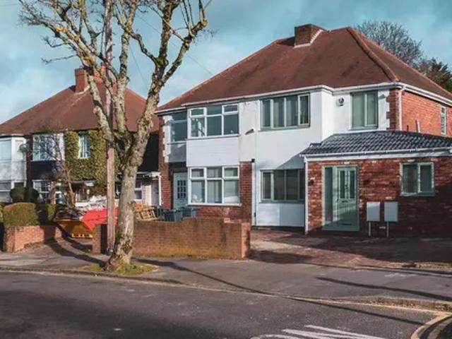 Lockwood Road, Turves Green, B31 1QD, United Kingdom | 1 bed house for rent #137746927 | Rentberry