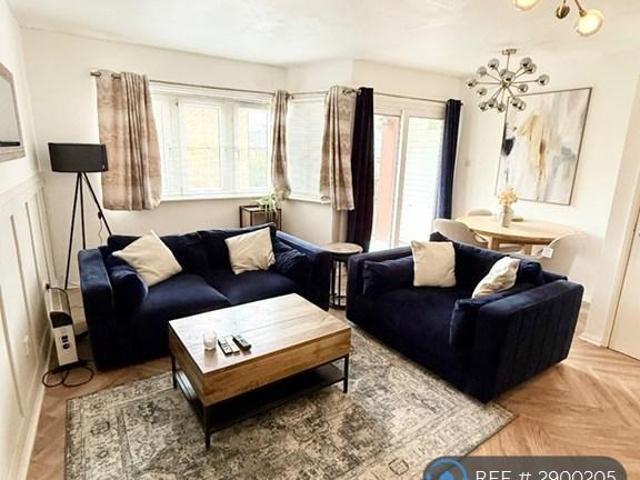Lockton Close, Manchester, M1 3 bed maisonette to rent £1,450 pcm £335 pw