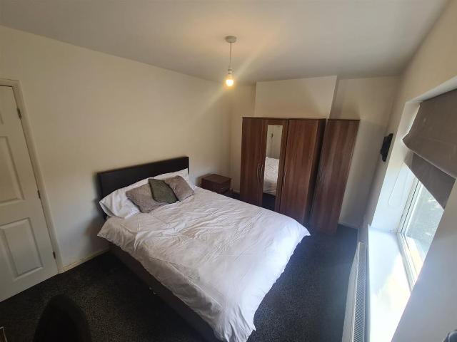 Lode Lane, Solihull B92, Room to rent, £495 pcm | PrimeLocation