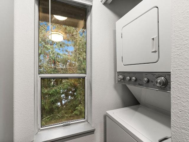 Lodge at Madrona Ridge 1 Bedroom Apartment for Rent at 3202 S Mason Ave, Tacoma, WA 98409 South Tacoma