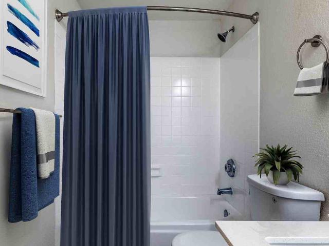 Lodge at Madrona Ridge 2 Bedroom Apartment for Rent at 3202 S Mason Ave, Tacoma, WA 98409 South Tacoma