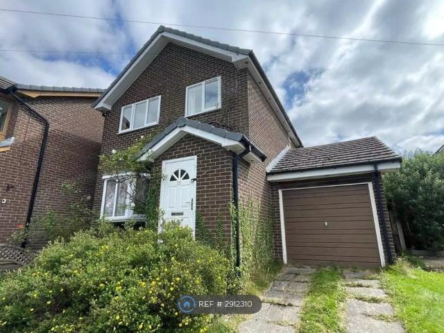 Lodge Bank, Glossop SK13, 3 bed detached house to rent, £1,400 pcm | PrimeLocation