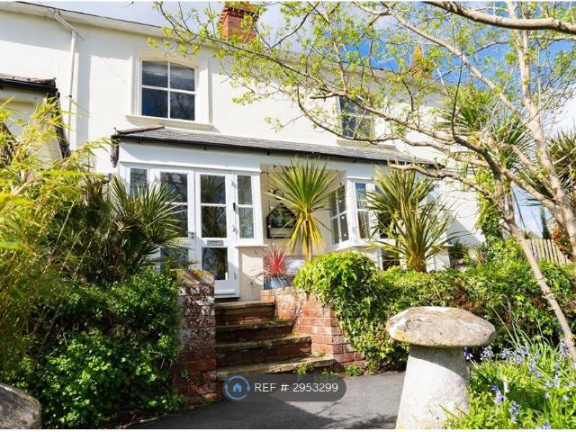 Lodge Hill Road, Lower Bourne, Farnham GU10, 6 bed semi detached house to rent, £4,600 pcm | PrimeLocation