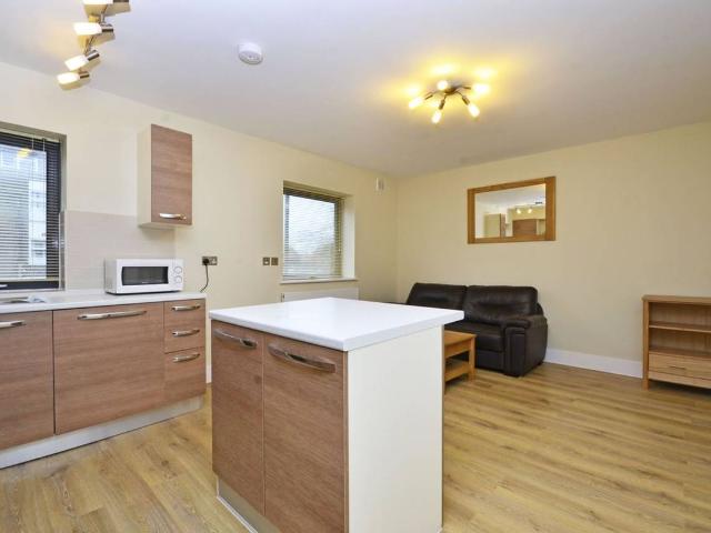 Lodge Lane, Finchley, London N12, 1 bed flat to rent, £1,495 pcm | PrimeLocation