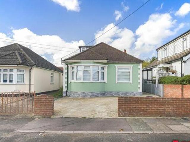 Lodge Lane, Romford, 3 Bedroom Detached