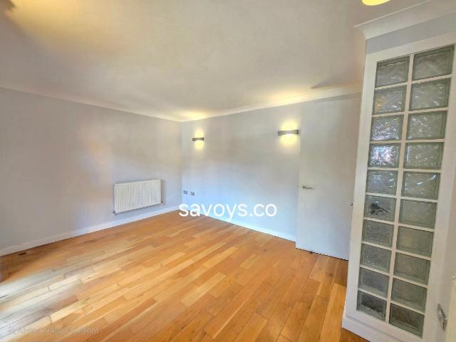 Lodge Place, Sutton SM1, 1 bed flat to rent, £1,380 pcm | PrimeLocation