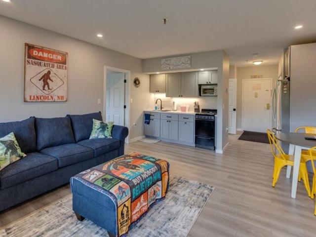 Lodge Rd Unit C, Lincoln, Condo For Sale