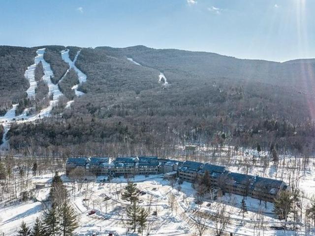 Lodge Rd Unit C, Lincoln, Condo For Sale