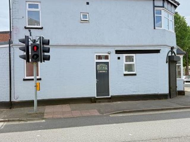 Lodge Road, West Bromwich B70, Studio to rent, £550 pcm | PrimeLocation