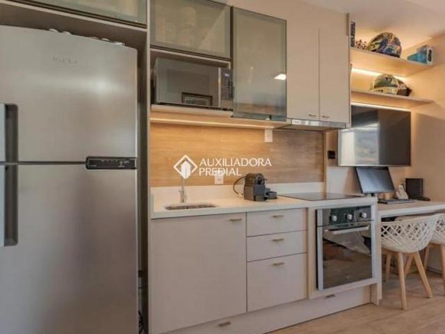 Loft mobiliado com 1 quarto e 1 vaga no bairro MontSerrat Porto Alegre