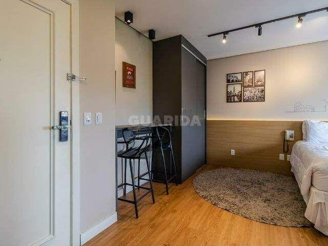 Loft mobiliado para alugar no bairro Cidade Baixa. COD: 18917
