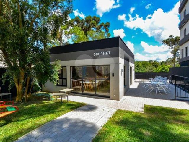 Loft Moderno em Santa Felicidade com 1 Vaga de Garagem