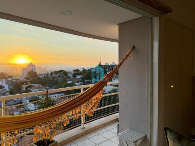 Loft na Vila Madalena: Sofisticação, Conforto e Vista Deslumbrante!