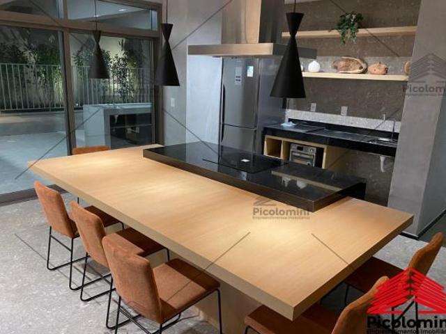 Loft Novinho na Vila Nova Conceição com 39m2, localização privilegiada, varanda ampla, condomínio co