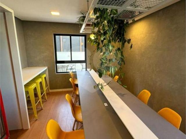 Loft Água Verde Área Útil: 45 m² 1 Dormitórios 1 Suíte 1 Vaga Novo