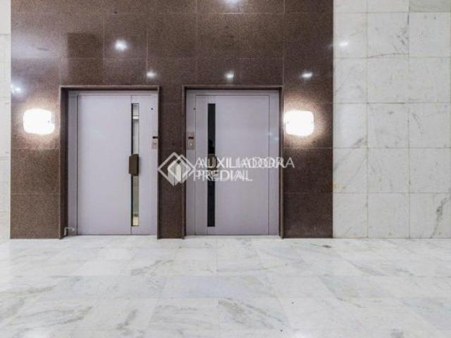 Loft amplo próximo Santa Casa, UFRGS