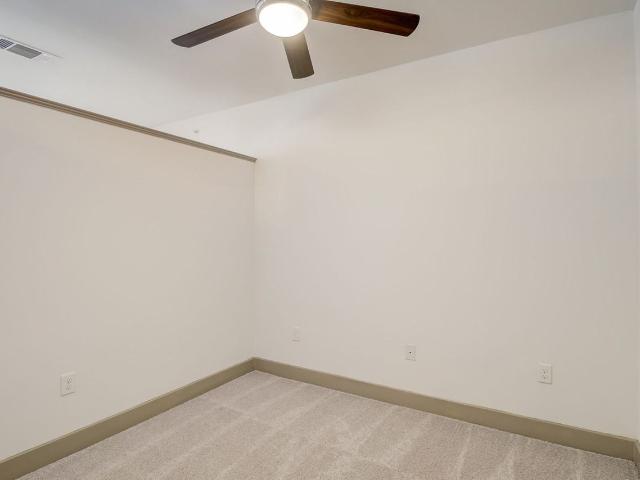 Loft and Row 1 Bedroom Apartment for Rent at 2110 N Peak St, Dallas, TX 75204