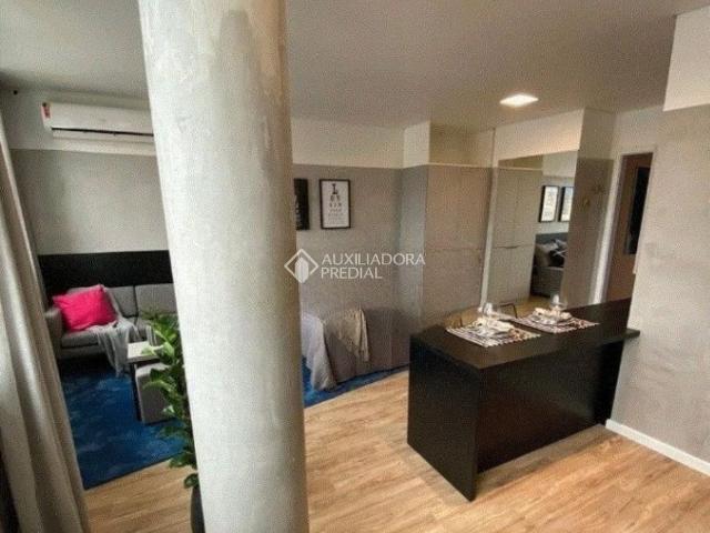 Loft com 1 quarto e 27m² para alugar em Centro Histórico, Porto Alegre