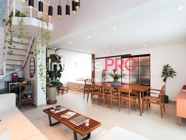 Loft duplex com 2 dormitórios e 2 vagas