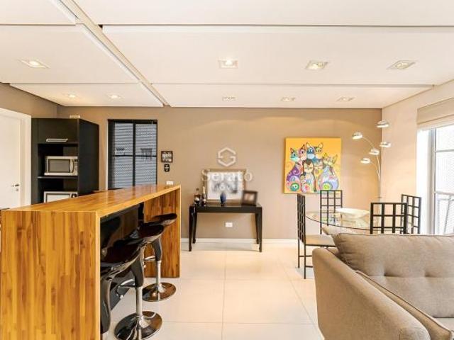 Loft duplex mobiliado no Batel!