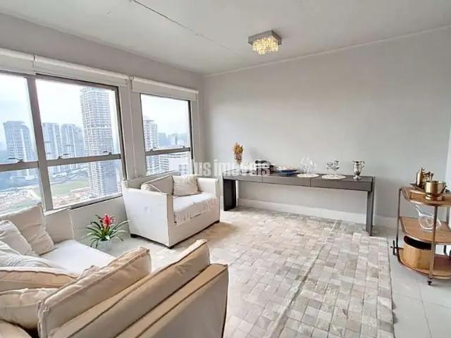 Loft para Venda em São Paulo/SP Panamby 2 Quartos