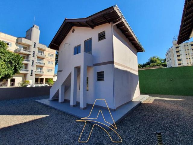 Loft Semi Mobiliado com Ar Condicionado no Bairro Vila Nova