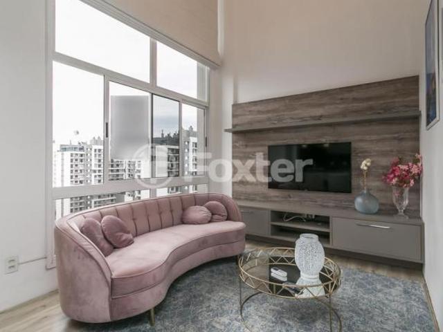 Loft, 1 dormitórios, 63.93 m², em Central Parque
