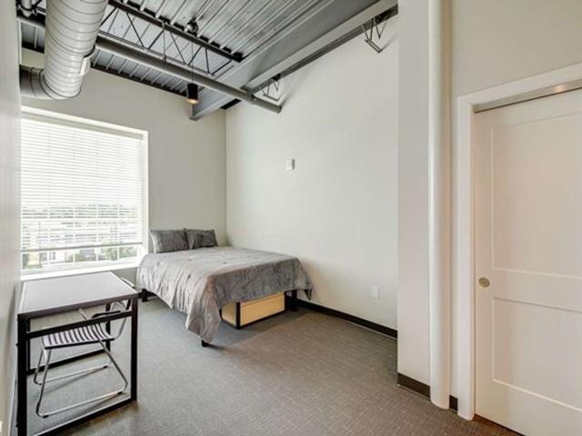 Lofton 2 Bedroom Apartment for Rent at 2611 E 3rd St, Bloomington, IN 47401 Green Acres