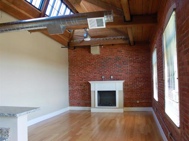Lofts 34 List 3 Bedroom Apartment for Rent at 34 Franklin St, Nashua, NH 03064 North End