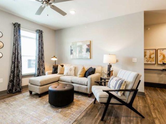 Lofts at Gateway Commons 2 Bedroom Apartment for Rent at 2130 Medical Center Pkwy, Murfreesboro, TN 37129