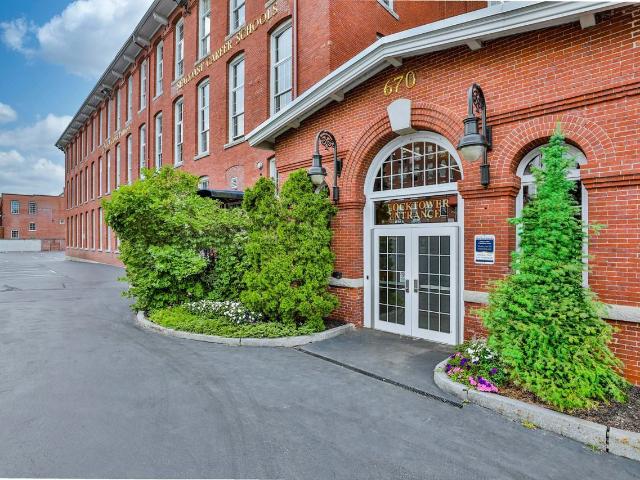 Lofts at Jefferson Mill 2 Bedroom Apartment for Rent at 670 N Commercial St, Manchester, NH 03101 Downtown Manchester