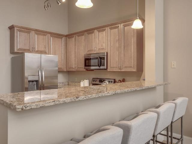 Lofts at Mill West 1 Bedroom Apartment for Rent at 195 Mcgregor St, Manchester, NH 03102 Notre Dame